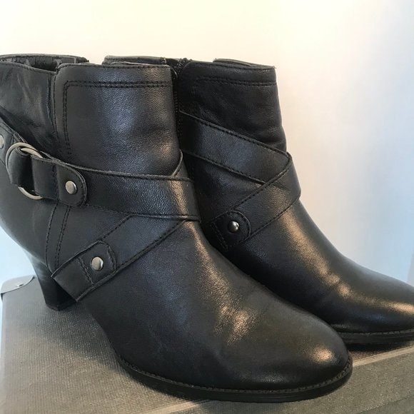 a.n.a | Shoes | Ana Black Leather Ankle Boot | Poshmark